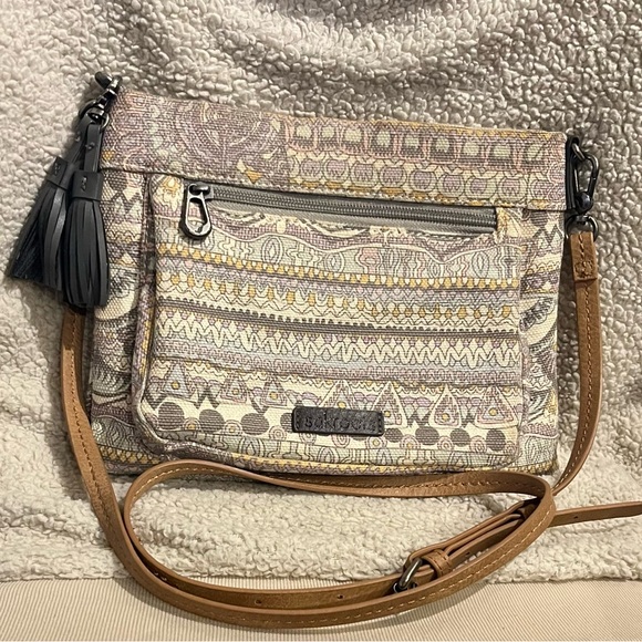 Sakroots | Bags | Sakroots Pastel Small Camden Crossbody | Poshmark